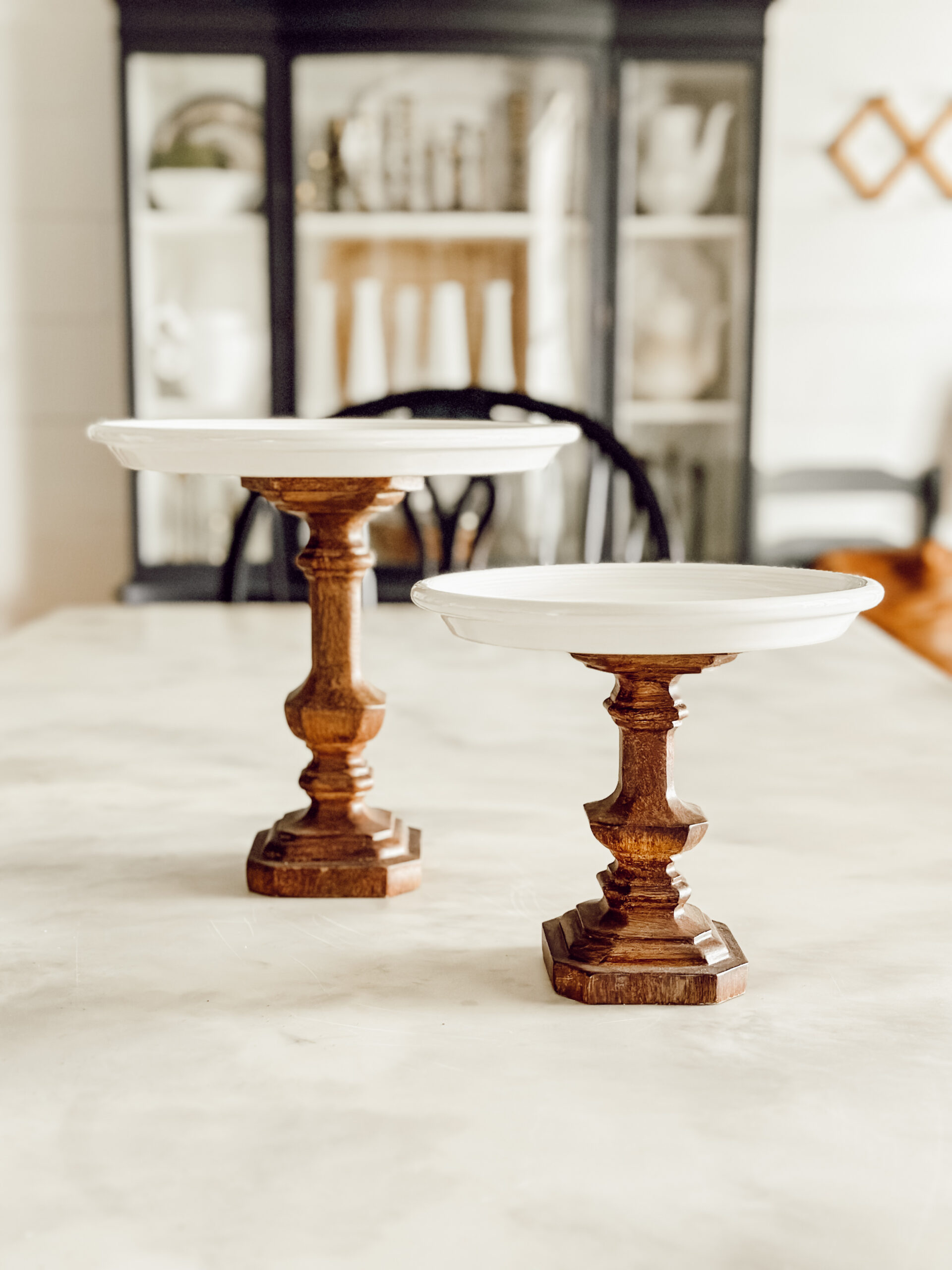 How to Make a DIY Cake Plate Stand