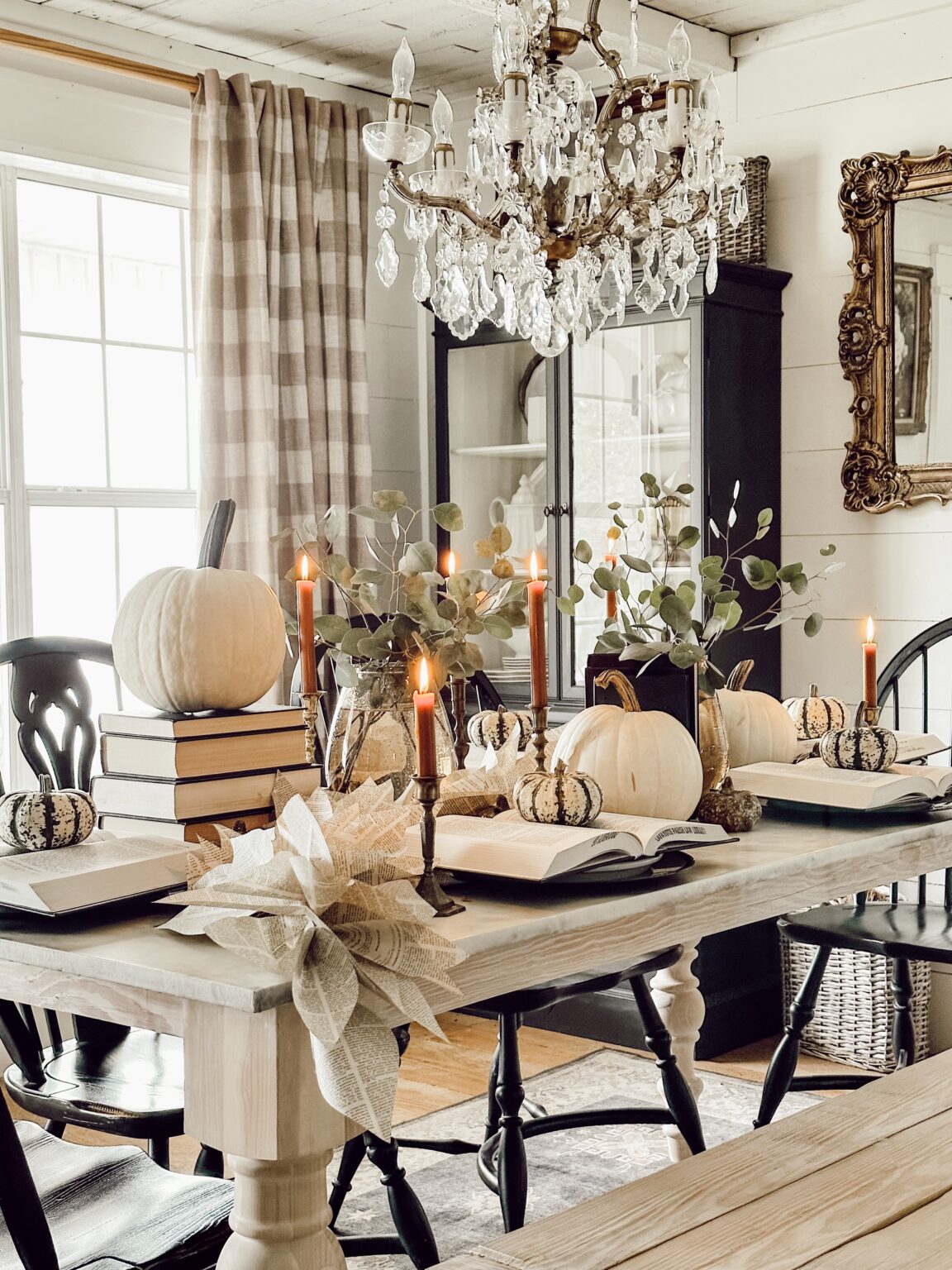 How to Make a Book Page Leaf Garland: A Stunning DIY Project