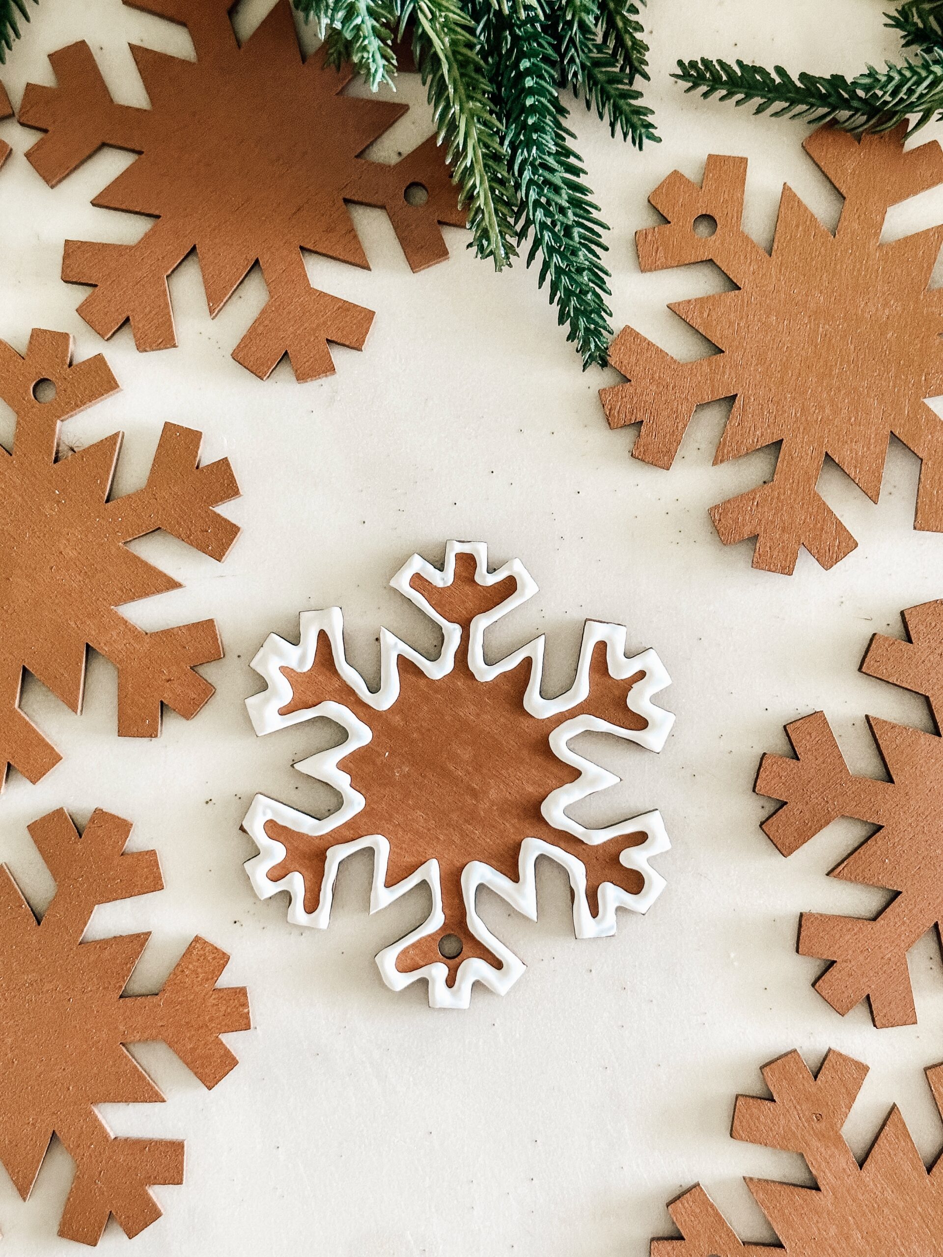 How to Make a Gingerbread Snowflake Garland