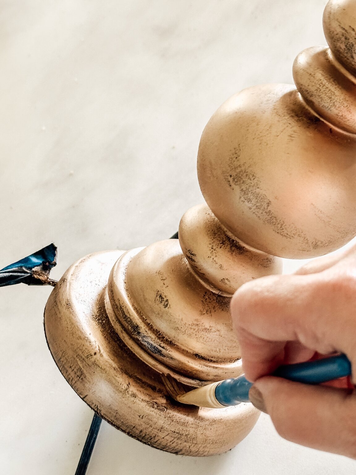 Give Your Old Lamp a Makeover: Easy DIY Vintage Brass Look