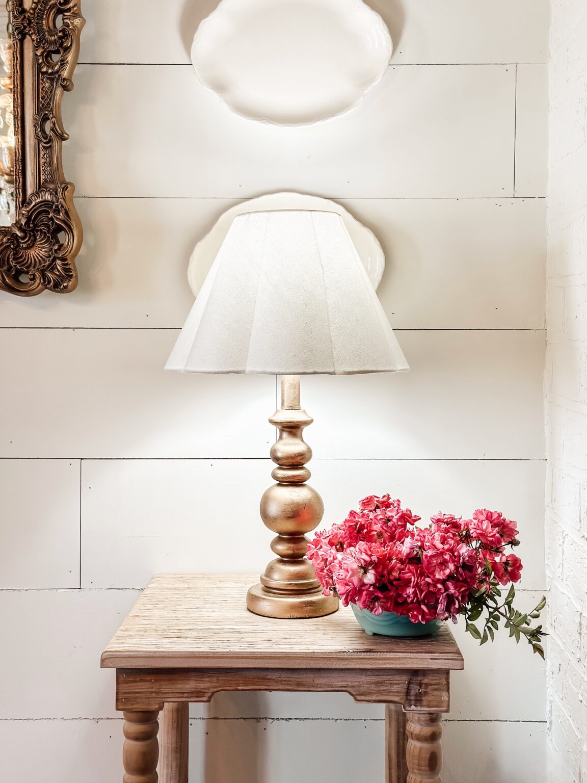 Give Your Old Lamp a Makeover: Easy DIY Vintage Brass Look
